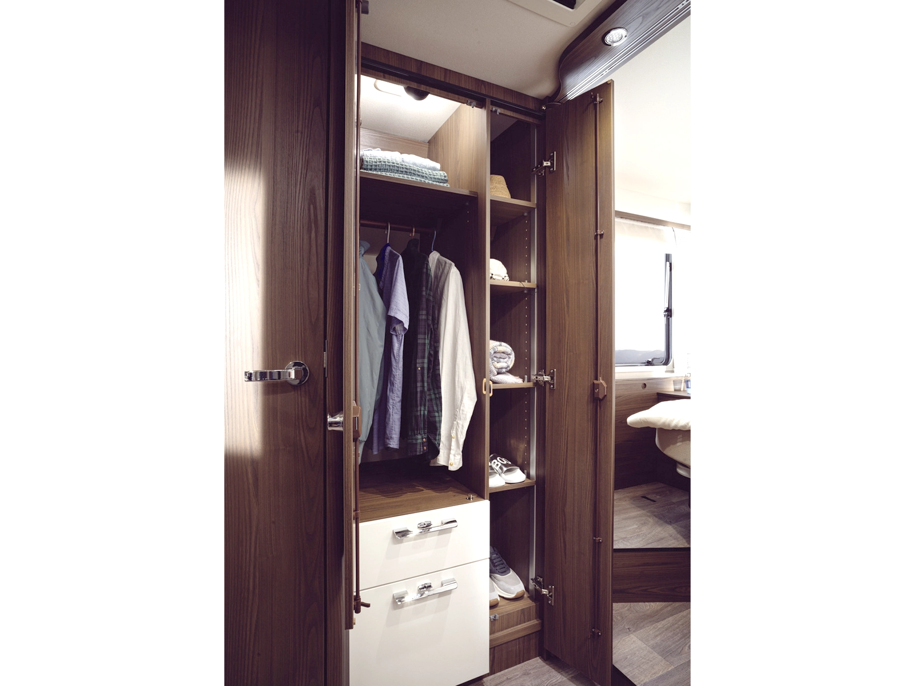 2025 Hymer B-ML I890 Tag Axle Motorhome for Sale