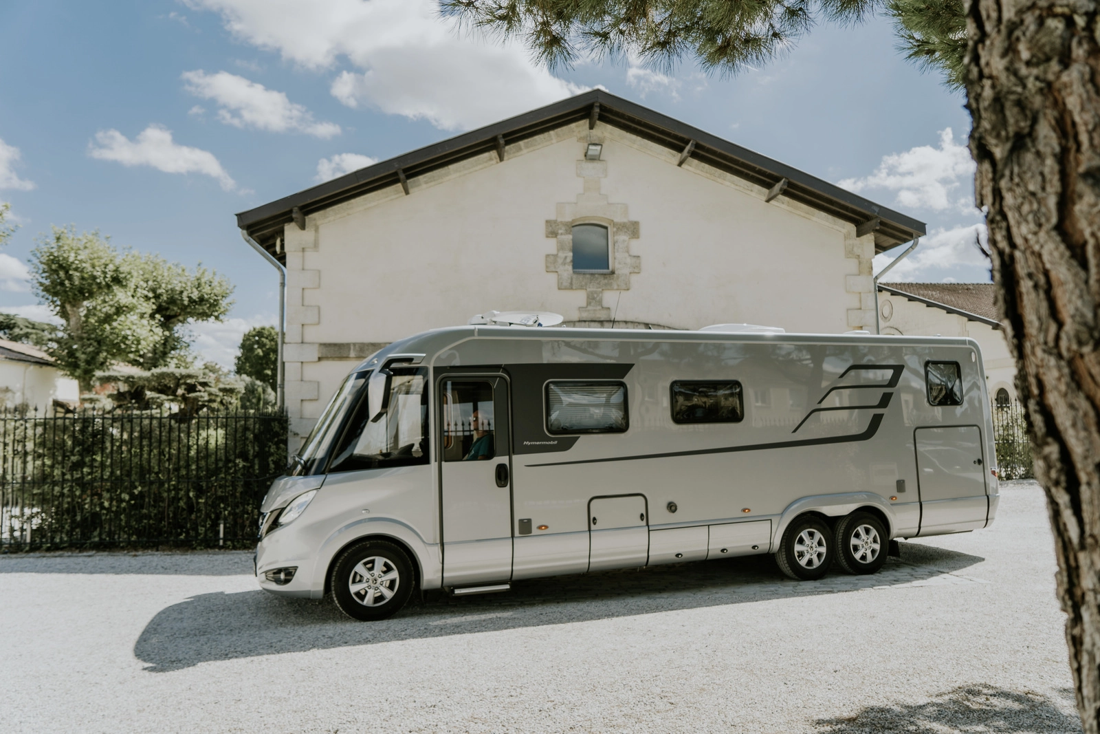 What Is a Tag Axle Motorhome? | Southdowns Motorhomes